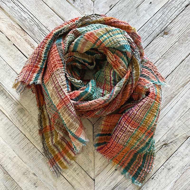 Vismaya Lightweight Coral Scarf – Robindira Unsworth